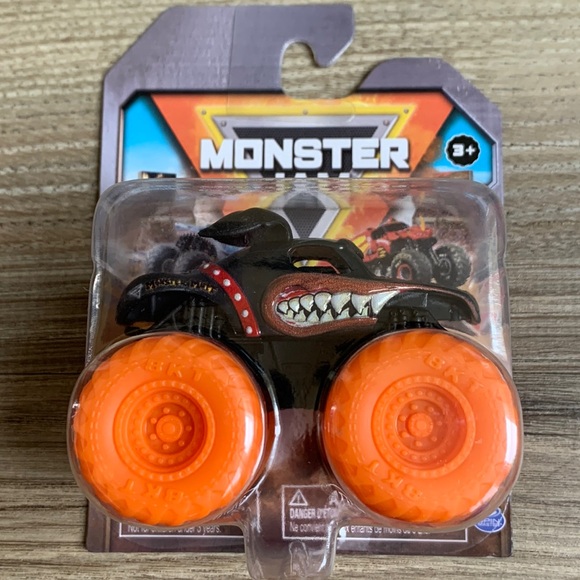 Toys | Monster Jam Monster Mutt Truck Rottweiler Dog Monsterjam ...